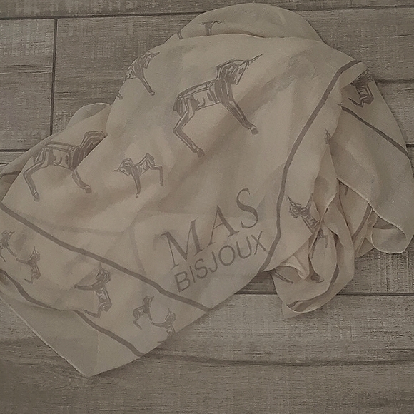 mas bisjoux | Accessories | New Unicorn Mas Bisjoux Huge Scarfshawl ...
